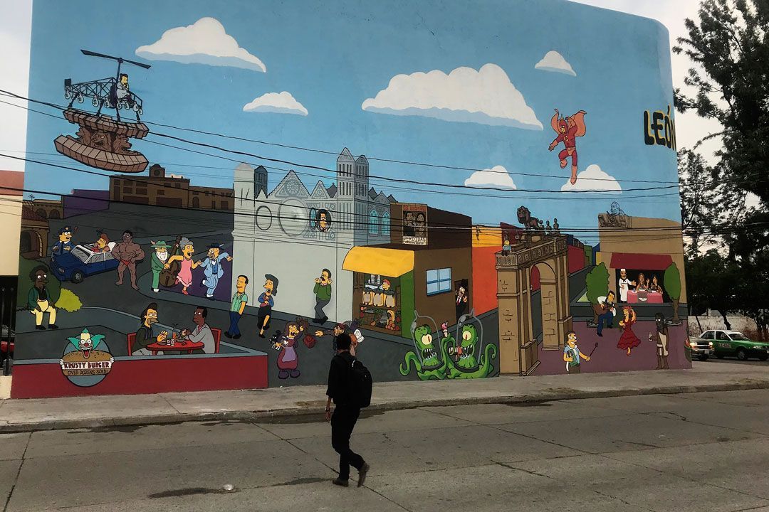 Los Simpson deambulan por la ciudad de León - CaracolEnMovimiento