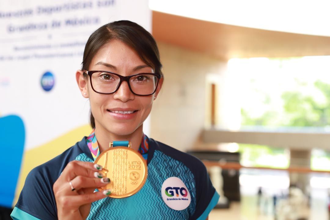 Nombran “Guanajuatense Distinguida” a Laura Esther Galván “La Gacela de ...