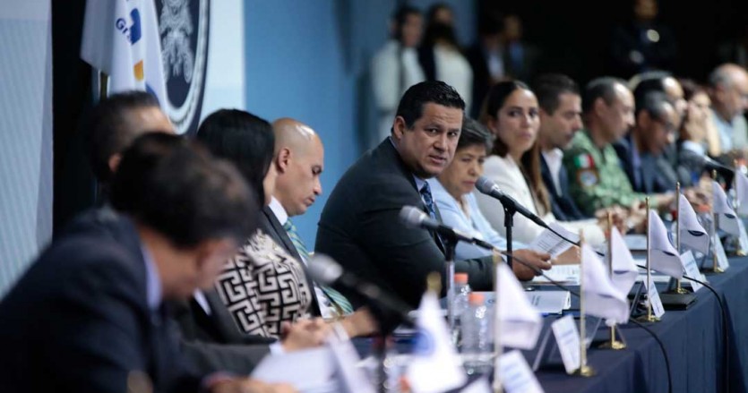 Militarizar La Seguridad Pública Es Un Peligro Para La Democracia