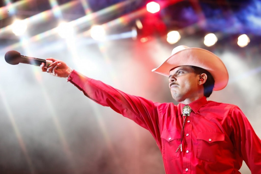 Lumaltok y Simpson Ahuevo rompieron estereotipos en el 51 FIC ...