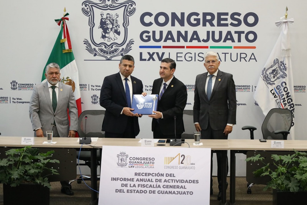 Recibe presidente del Congreso Informe Anual de Actividades de la FGE - CaracolEnMovimiento