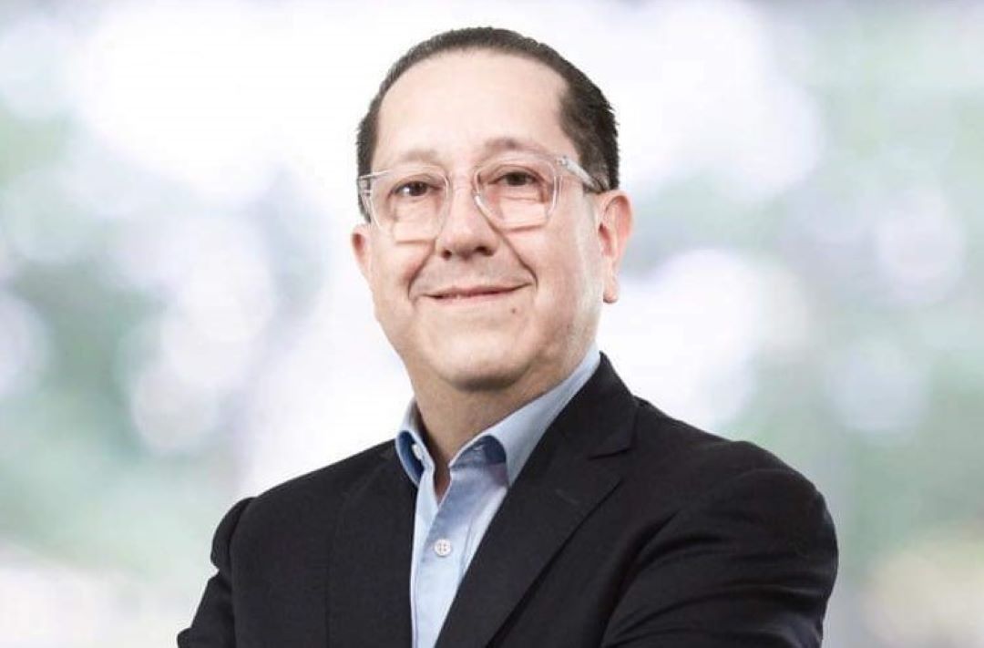 El Dr. Gabriel Cortés Alcalá, asume la titularidad de la Secretaría de ...