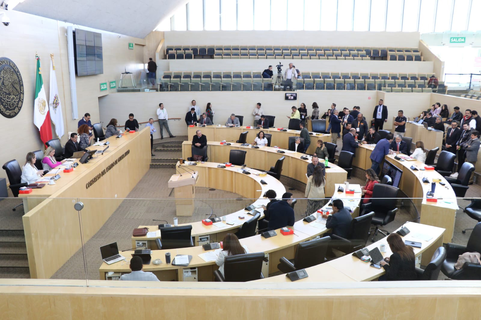 Aprueban la Ley del Presupuesto General de Egresos para el 2025 - CaracolEnMovimiento