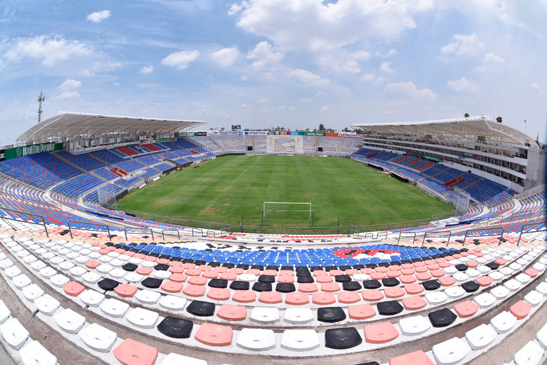 Listo Estadio Sergio León Chávez en Irapuato, se invirtieron 140 ...